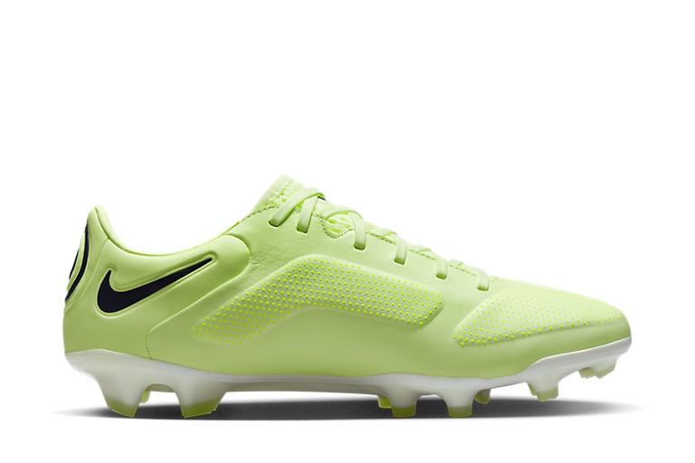 Nike Luminous Pack