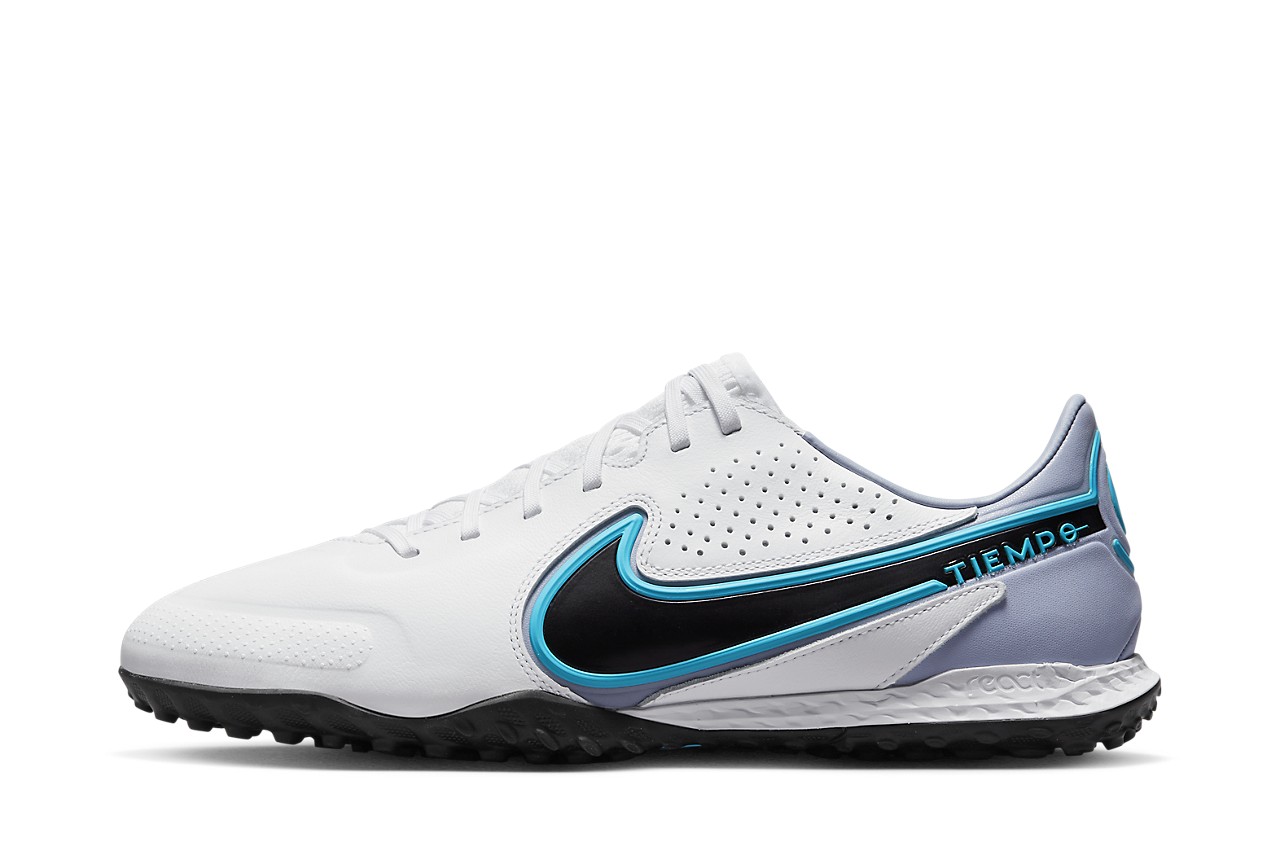 Best Astro Shoes & Boots For Football + 5-a-side