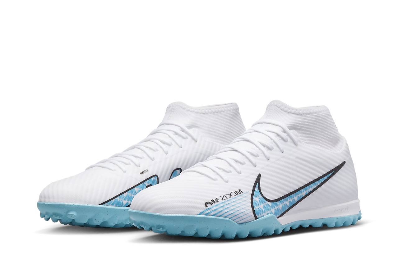 Best Astro Shoes & Boots For Football + 5-a-side