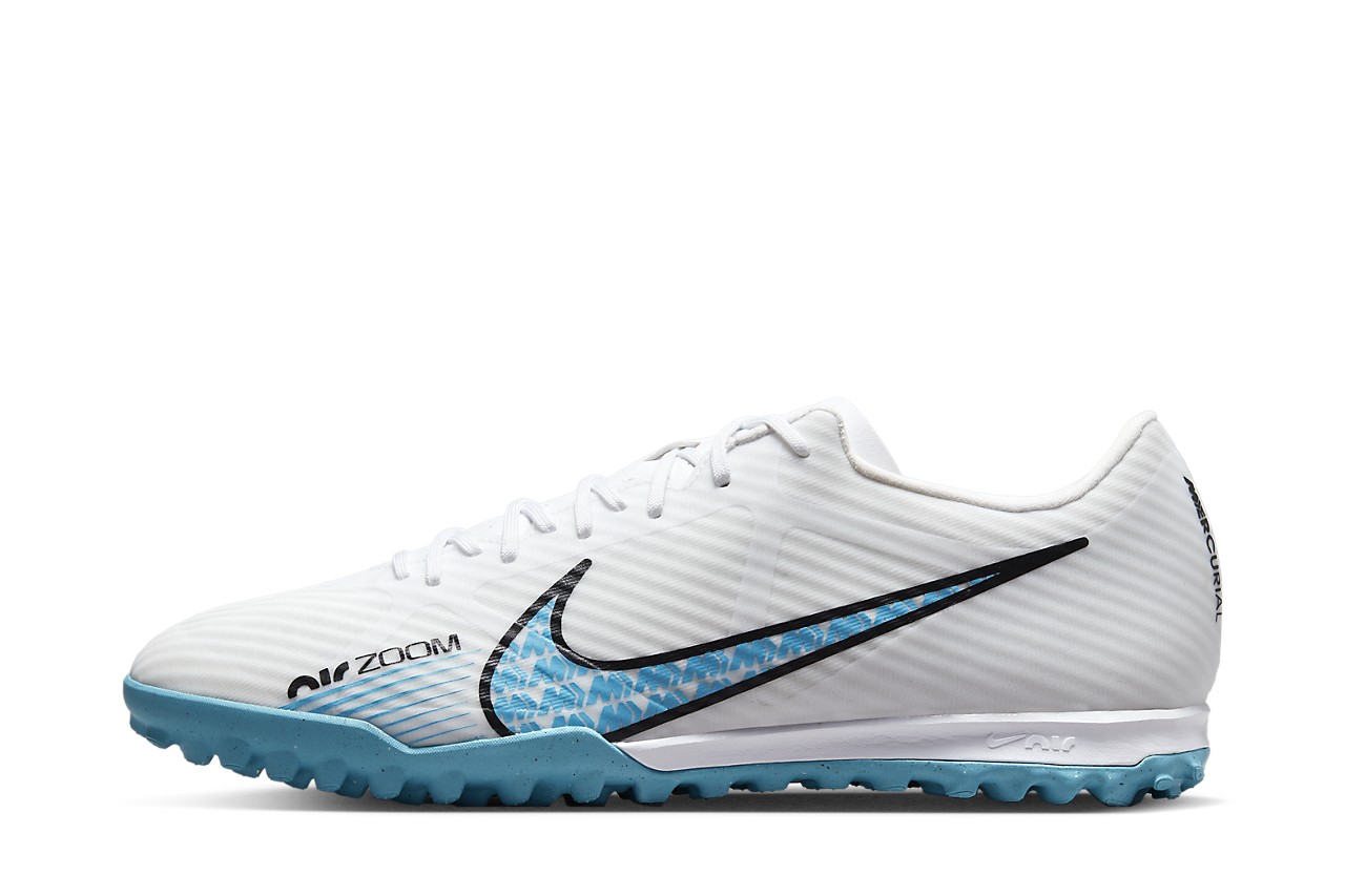 Best Astro Shoes & Boots For Football + 5-a-side
