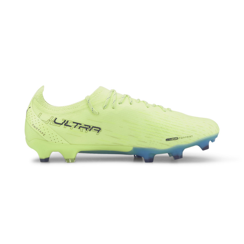 Best Football Boots For Goalkeepers