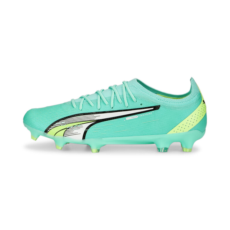 Best Football Boots For Goalkeepers