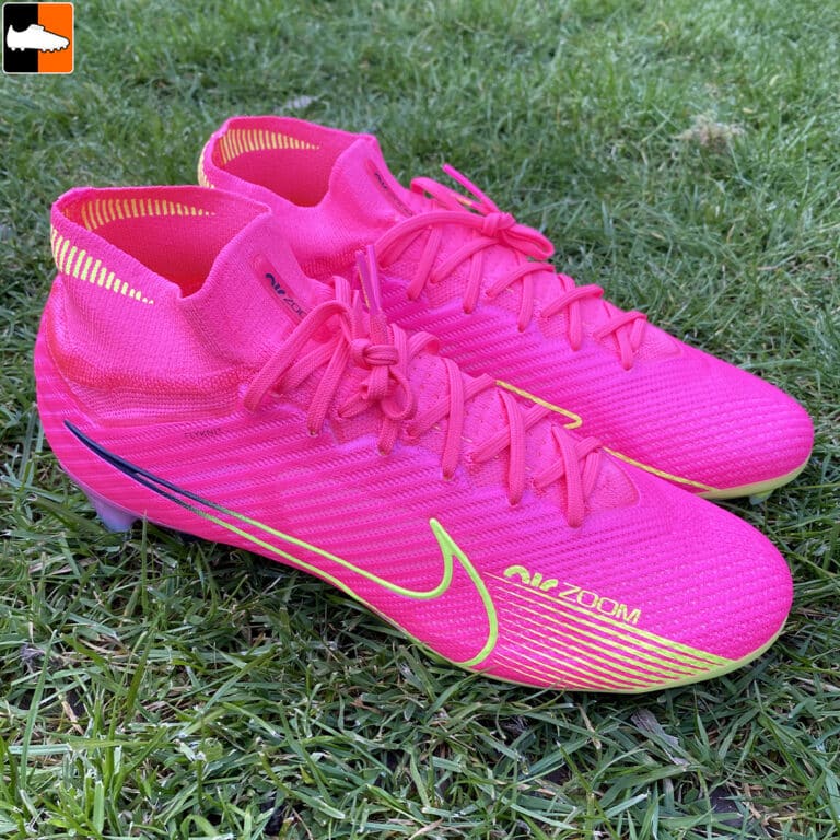 8 Best Football Boots For Strikers - What Forwards Wear?