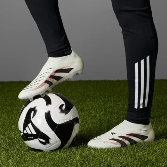 Best Football Boots For Midfielders - What To Wear?