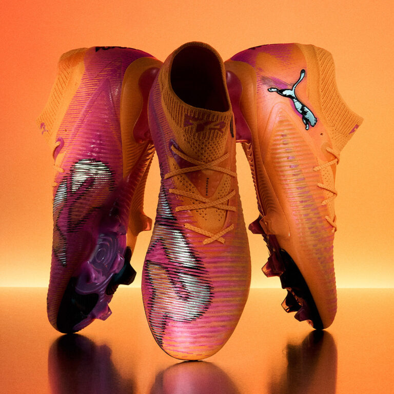 8 Best Football Boots For Strikers - What Forwards Wear?