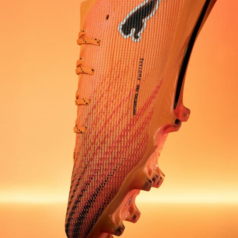 Best Football Boots For Wingers - Which Wingers Boots To Pick?