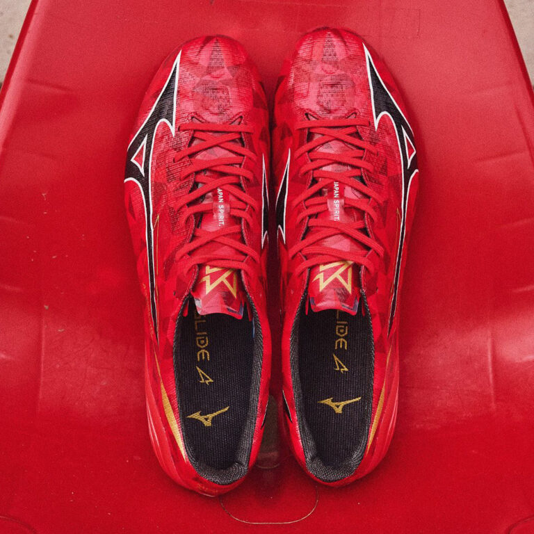 Mizuno Football Boots - Football Boots