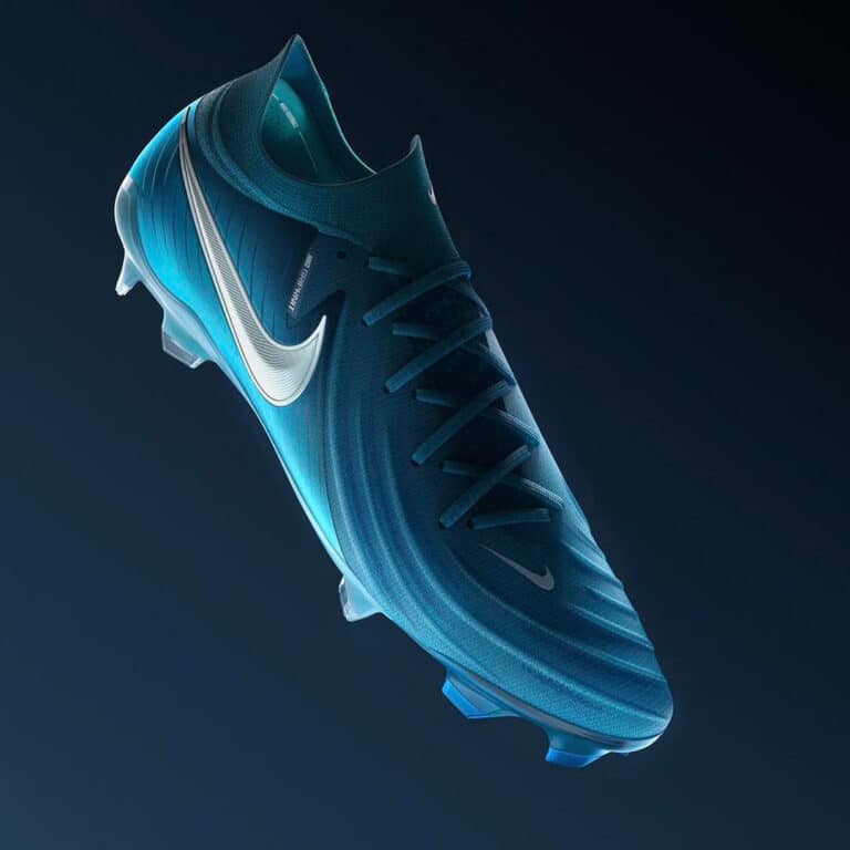 Best Football Boots For Midfielders - What To Wear?