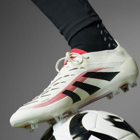 Best Football Boots For Midfielders - What To Wear?