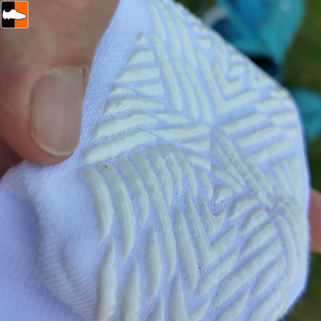 Advantedge Grip Socks Review For Football